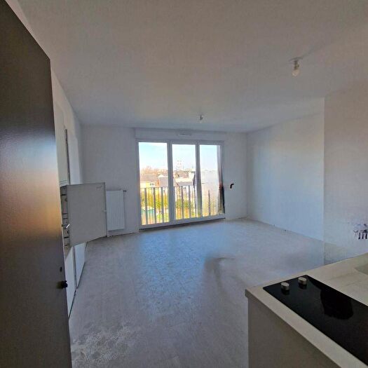 Appartement à louer - Hôtel de Ville, Saint-Nazaire - 1 pièce