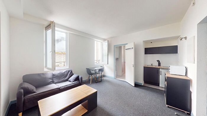Rodez, Centre historique, Vieux-Rodez : Appartement 1 pièce à louer