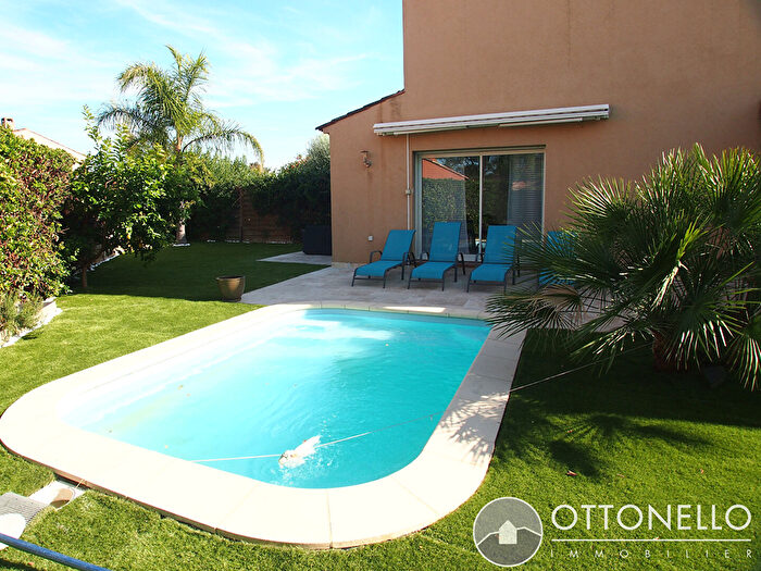 Maison 3 pièces à louer - Roquebrune-sur-Argens, Village