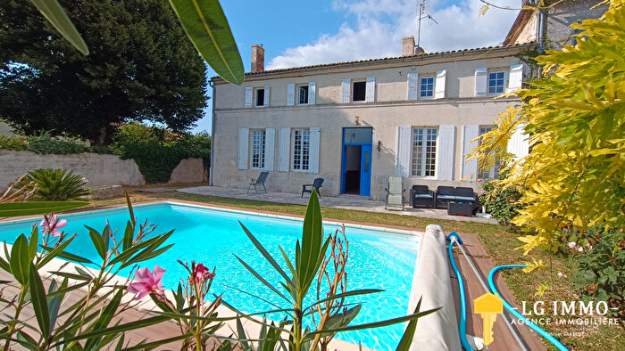 Maison à vendre - Villars-en-Pons - 7 pièces - 5 chambres