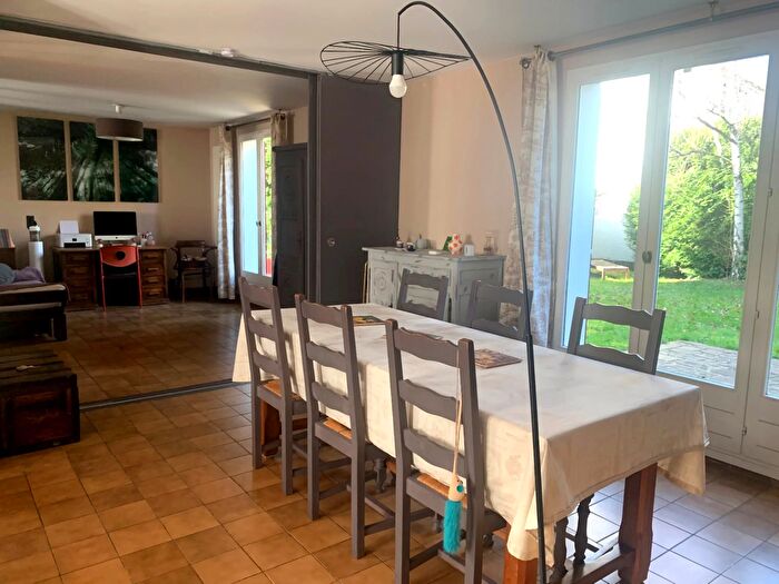 Maison à vendre - Châteaufort - 6 pièces - 4 chambres