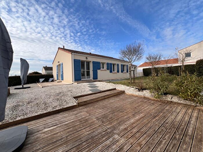 Maison à vendre - Longeville-sur-Mer - 4 pièces - 3 chambres