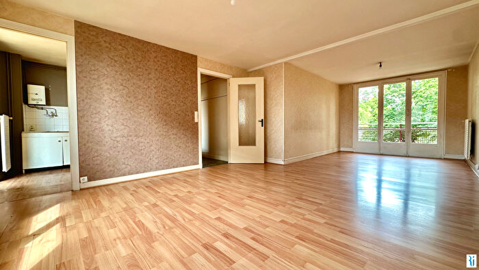 Sotteville-lès-Rouen, Centre-ville, Marcel Lods, Victor Hugo : Appartement 4 pièces à vendre