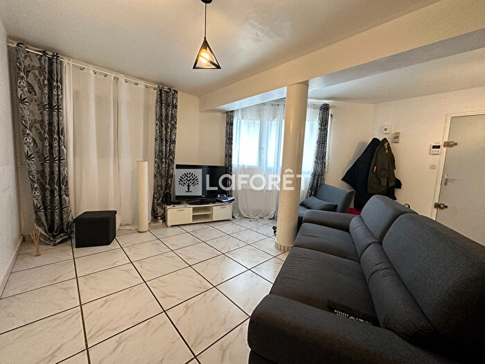 Appartement à louer - Brétigny-sur-Orge, Cendrennes, Bois de Châtres - 2 pièces - 1 chambre