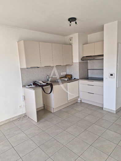 Appartement à louer - Toulon, Saint-Jean du Var - 2 pièces - 1 chambre