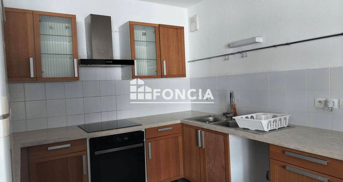 Appartement 3 pièces à louer à Bas Cenon-cours Verdun-Testaud