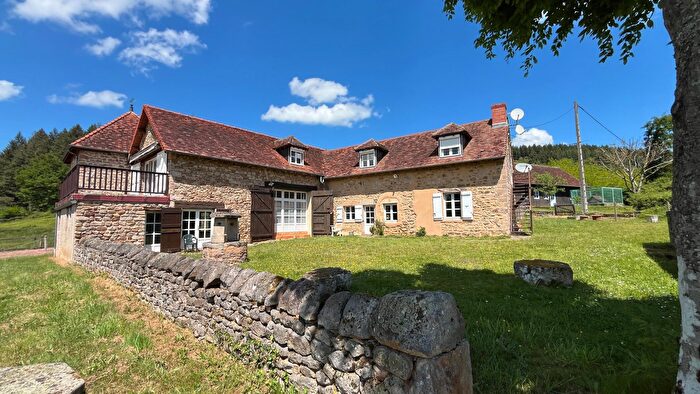 Maison 9 pièces à vendre à Charolles