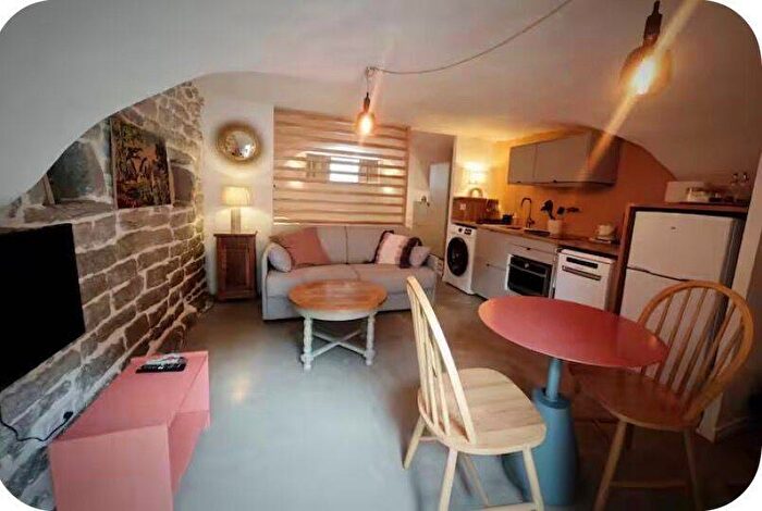 Saint-Maurice-d'Ardèche - Appartement 1 pièce à louer