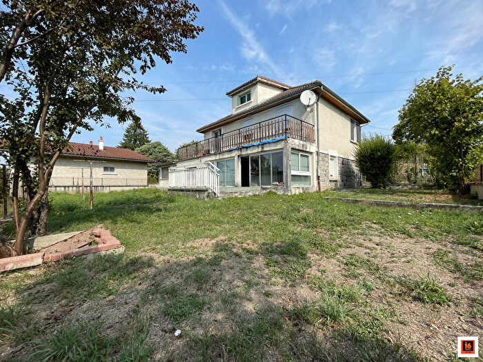 Maison à vendre - Thiers - 7 pièces - 4 chambres