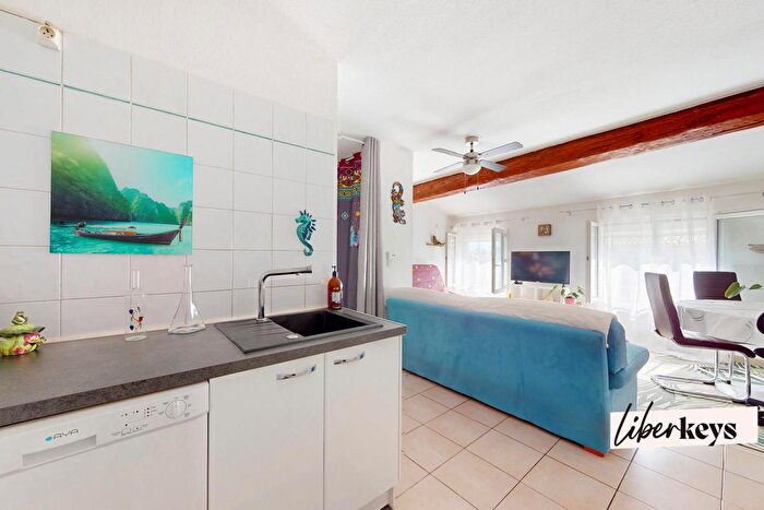 Appartement à vendre - Coursan - 2 pièces - 1 chambre