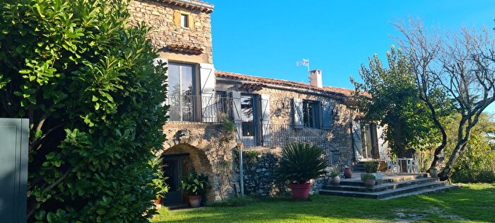 Maison à vendre - Saint-Christol-lès-Alès - 5 pièces - 4 chambres