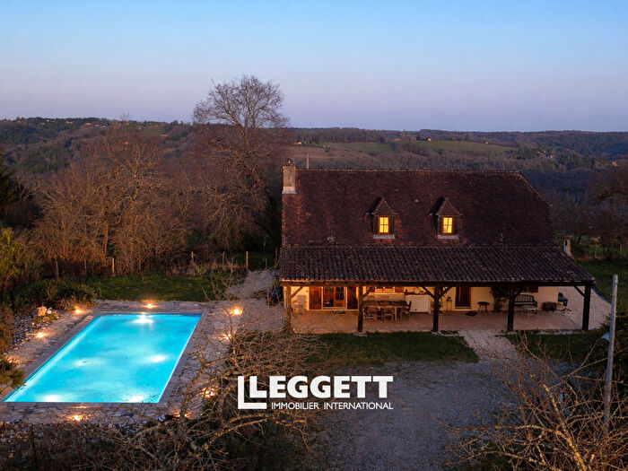 Maison à vendre - Plazac - 6 pièces - 3 chambres