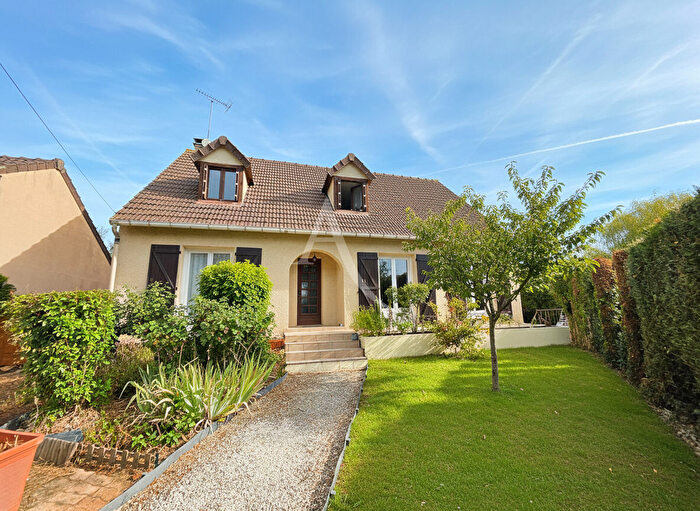 Maison 7 pièces à vendre à Penchard