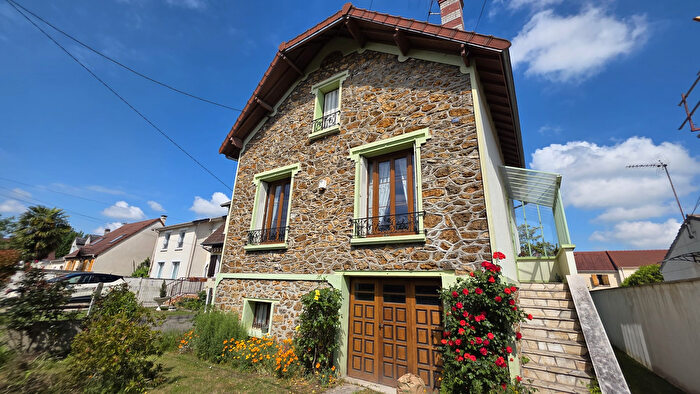 Tremblay-en-France, Le Bois Saint-Denis : Maison 6 pièces à vendre