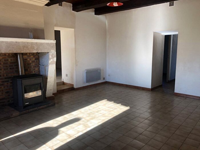 Maison à louer - Saint Aulaye-Puymangou - 4 pièces - 2 chambres