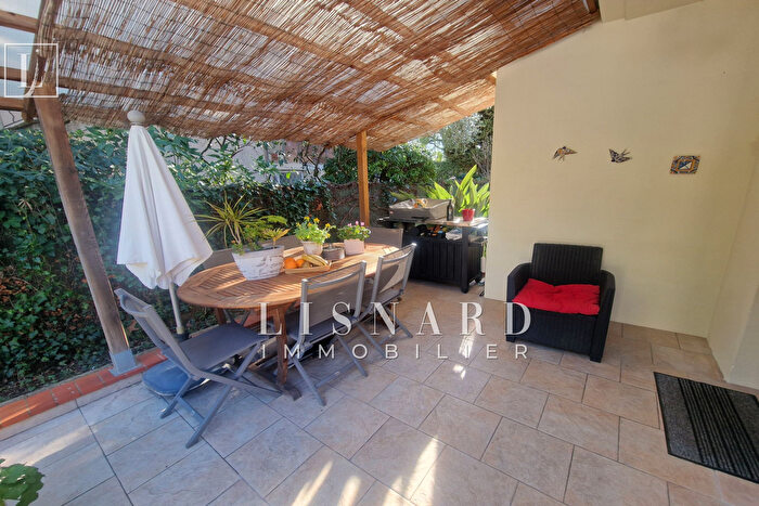 Maison à vendre - Vallauris, Les Paluds - 5 pièces - 3 chambres