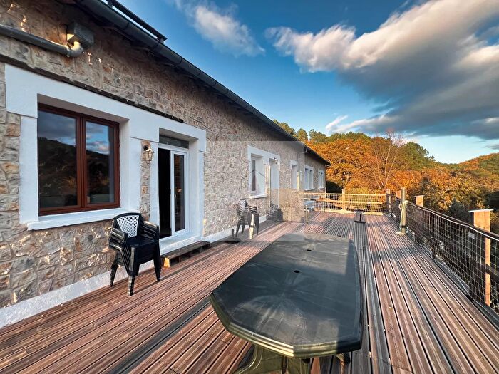 Maison à vendre - Saint-Sébastien-dAigrefeuille - 20 pièces