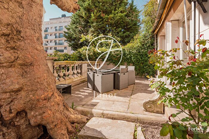 Courbevoie, Bécon - Appartement 5 pièces à vendre