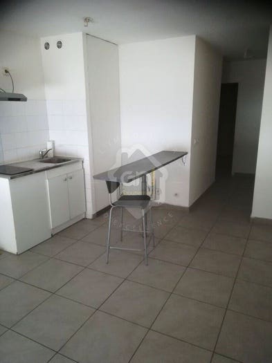 Saint Marcel, Marseille 11ème arrondissement : Appartement 1 pièce à louer