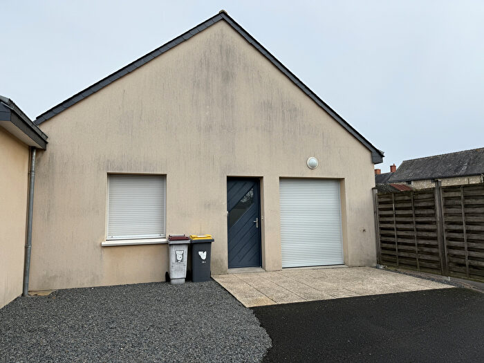 Maison à louer - Vernantes - 2 pièces - 1 chambre