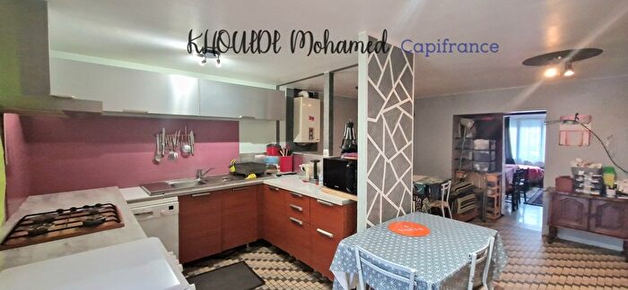 Maison à vendre - Sainte-Livrade-sur-Lot - 7 pièces - 3 chambres