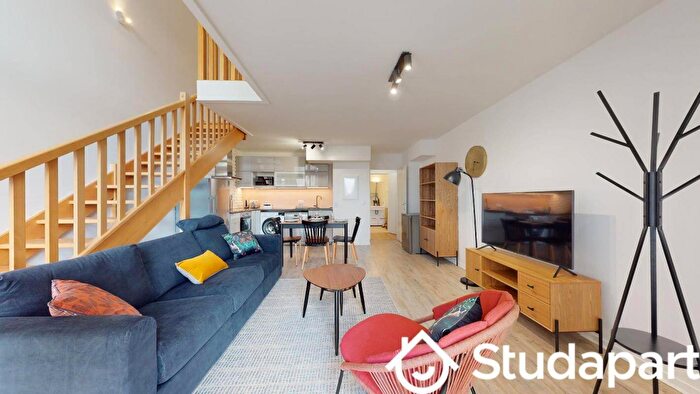 Appartement à louer - Place de France, Massy - 1 pièce - 1 chambre