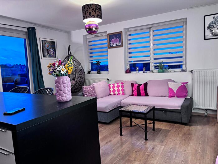 Appartement à vendre - Lille, Centre-ville, Euralille - 4 pièces - 3 chambres