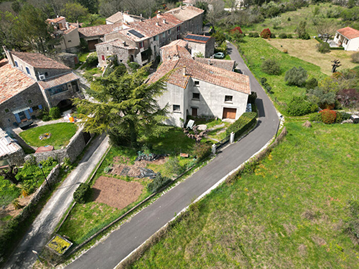 Maison à vendre - Saint-Martin-de-Londres - 10 pièces - 7 chambres