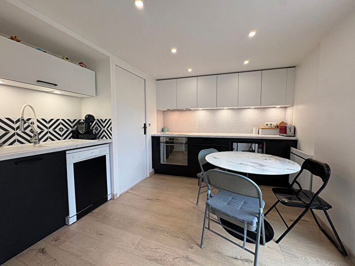 Maison 3 pièces à Villejust, à vendre