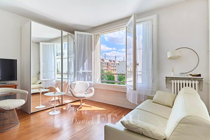 Appartement 3 pièces à vendre à Paris 7ème, Breteuil