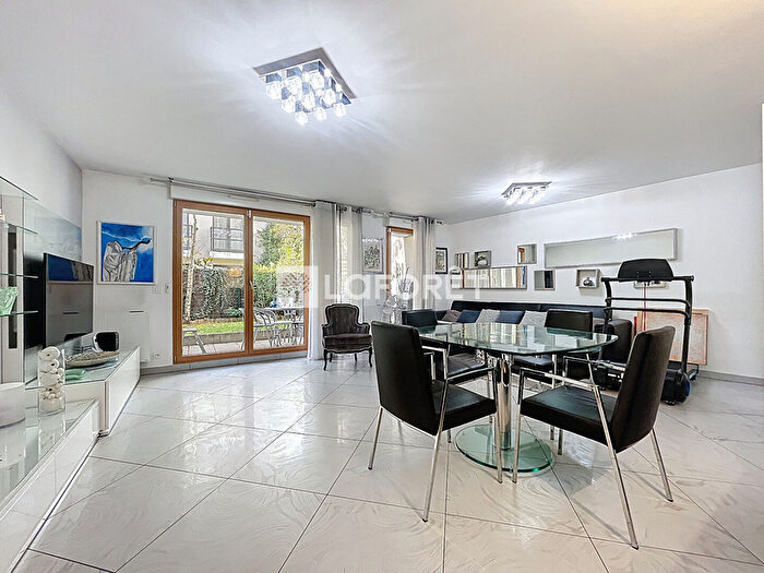 Appartement à vendre - Les Lilas, Centre-ville, Romain, Rolland - 4 pièces - 3 chambres