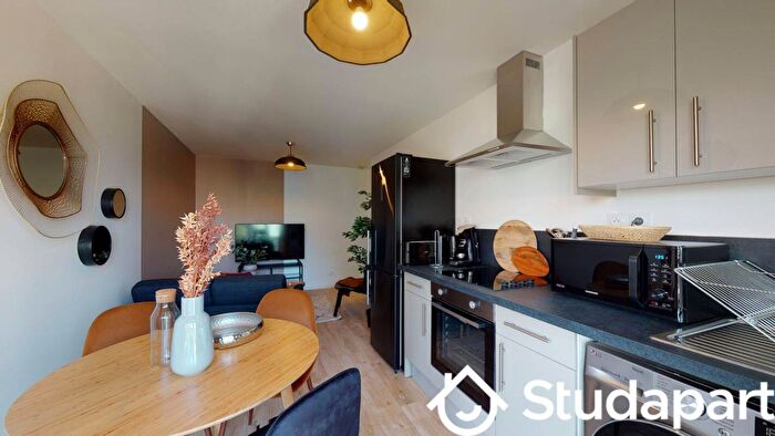 Appartement à louer - Centre Ville-Rive Gauche, Rouen - 1 pièce - 3 chambres