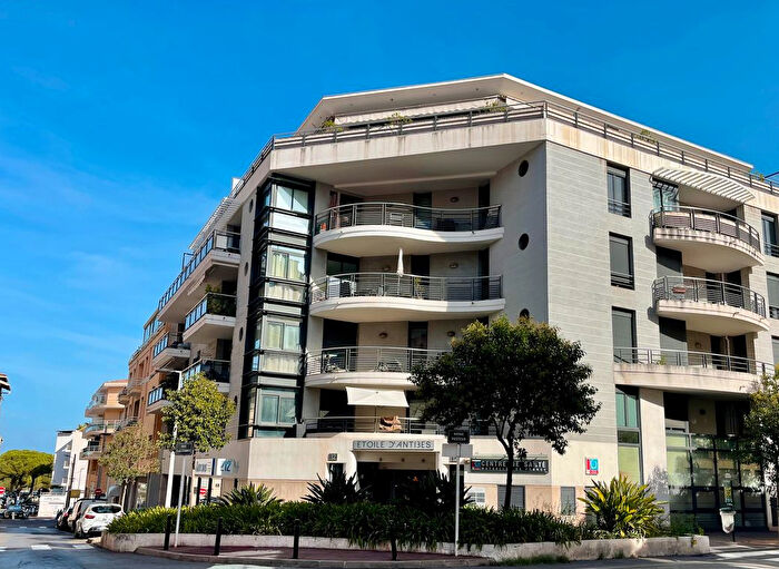 Antibes, Coeur de ville : Appartement 3 pièces à vendre