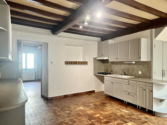 Appartement à louer - Saint-Symphorien-de-Lay - 5 pièces - 4 chambres