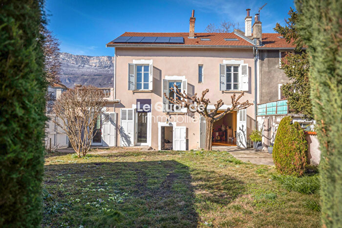 Maison à vendre - Le Pont-de-Claix, Le Bourg, Pont de Vannes - 7 pièces - 5 chambres