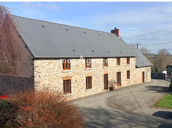 Maison à vendre - Vire, Centre-ville, Gare - 8 pièces - 4 chambres