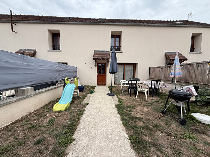 Maison 4 pièces à Ville-Saint-Jacques, à vendre