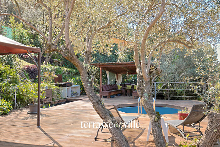 Maison à vendre - Toulon, Ubac, Dardennes, Barbasse, Mont Faron - 9 pièces - 6 chambres