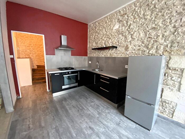 Maison à louer - Jarnac - 4 pièces - 3 chambres