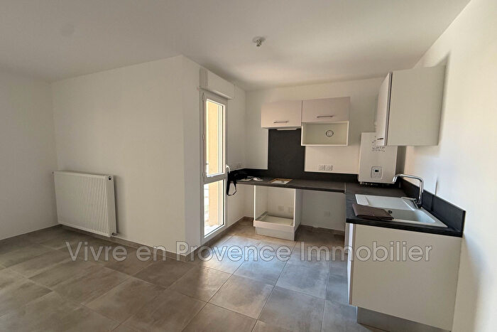 Morières-lès-Avignon : Appartement 2 pièces à louer