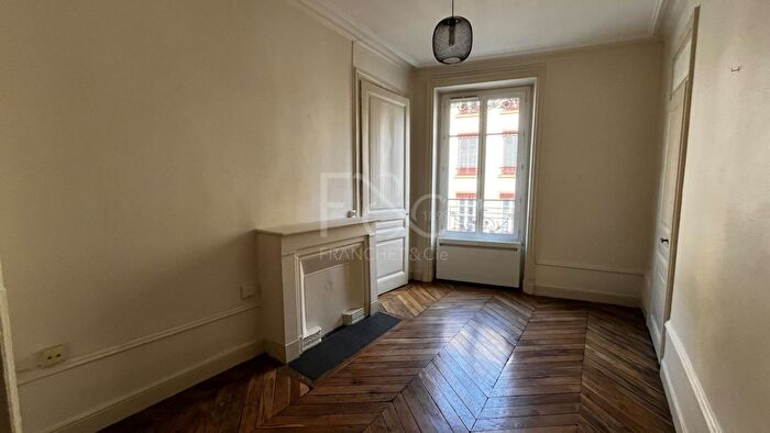 Appartement à louer - Lyon e , Guillotière - 3 pièces - 2 chambres