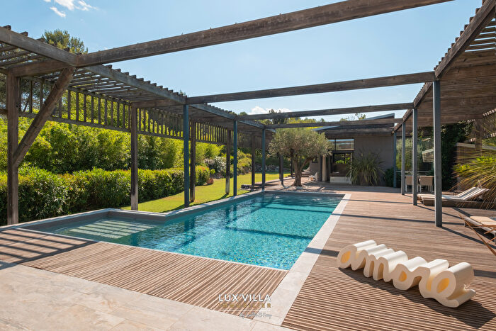 Maison à vendre - Saint-Gély-du-Fesc - 10 pièces - 5 chambres