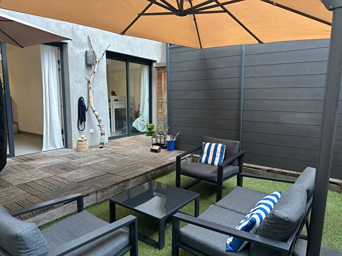 Appartement à louer - Carqueiranne - 2 pièces - 1 chambre