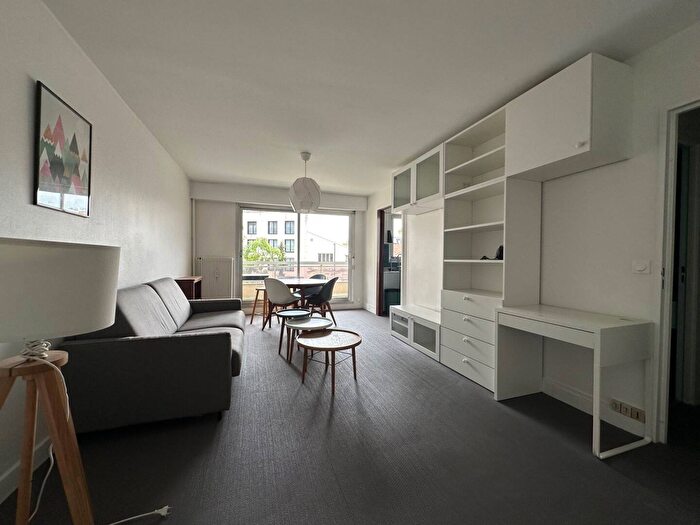 Appartement à louer - Reine-Mairie, Boulogne-Billancourt - 1 pièce