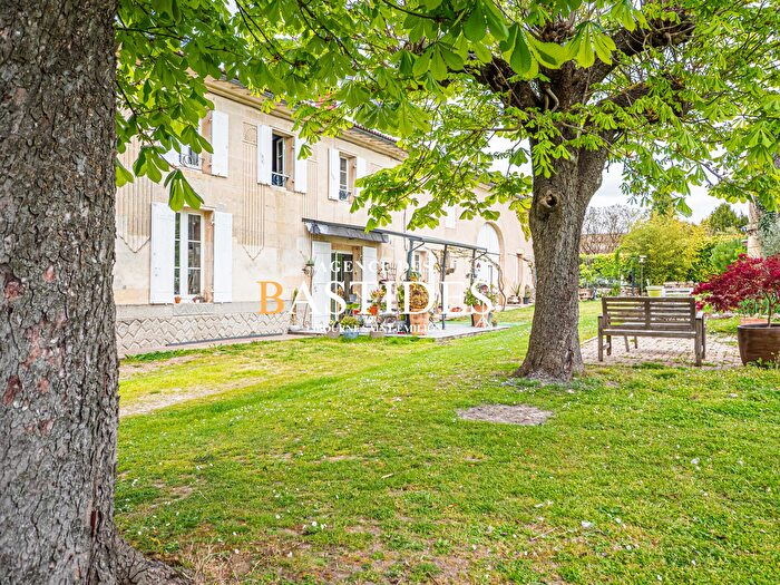 Maison à vendre - Faleyras - 9 pièces - 6 chambres