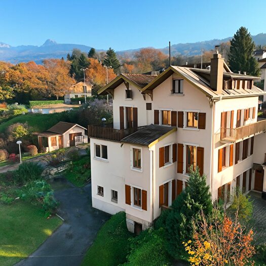 Maison à vendre - Neuvecelle - 13 pièces - 8 chambres