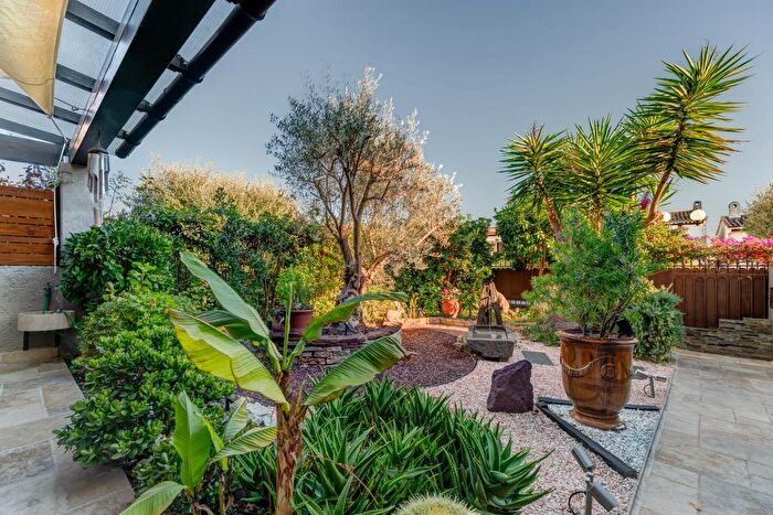 Maison à vendre - Villeneuve-Loubet, Plage - 5 pièces - 4 chambres