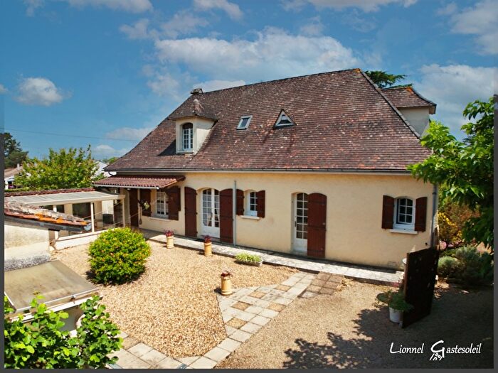 Maison à vendre - Pineuilh - 7 pièces - 5 chambres