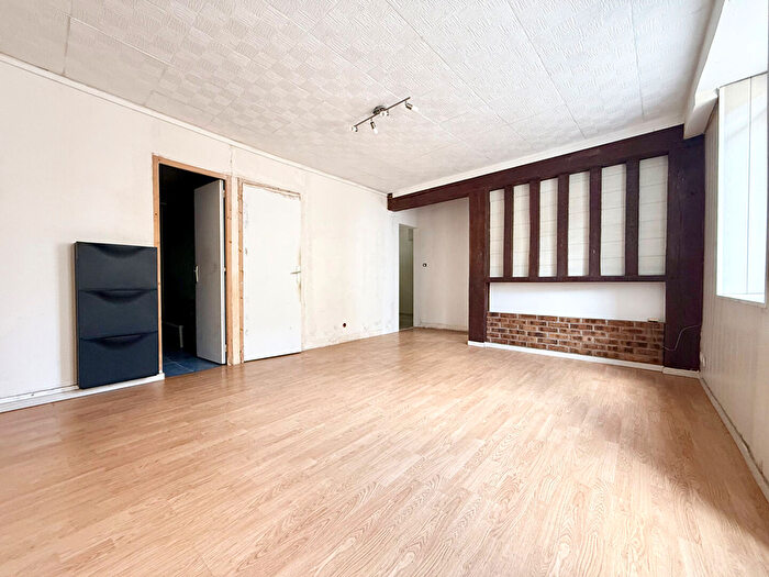 Appartement 3 pièces à Issou, à vendre