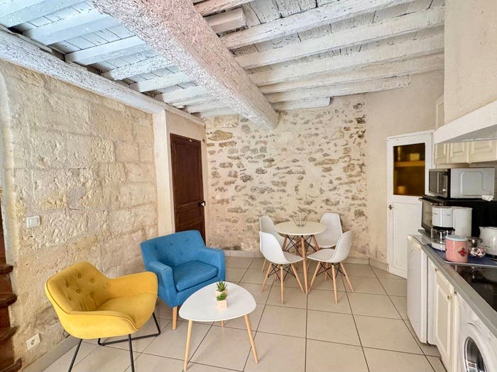 Maison 2 pièces à louer à Centre Ville-La Roquette, Arles